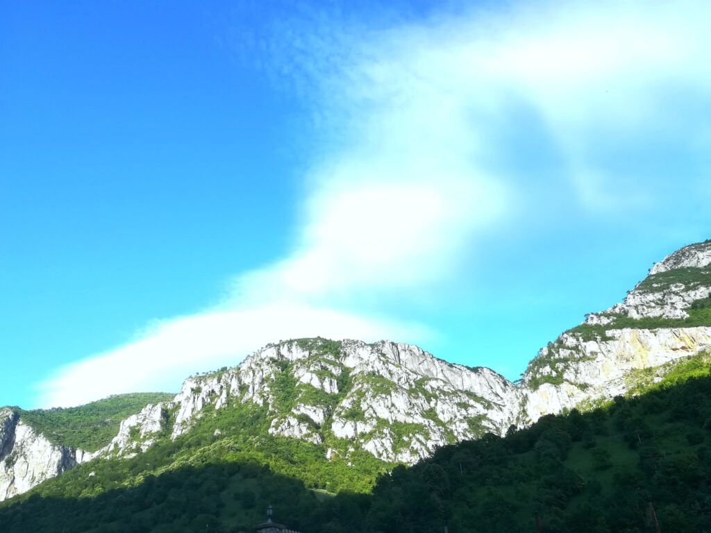 5 obiective turistice în Banatul Montan